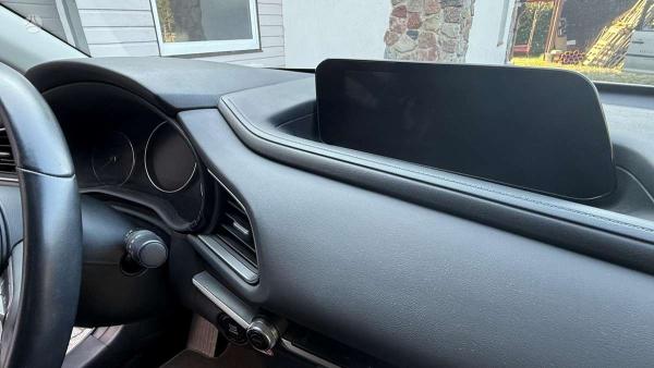 White Mazda CX-30 2021 in Klaipeda, with an engine capacity of 2.49 L and mileage of 38 thousand km for 19999 €, photo 10 on AUTOMOTO.COM.LV