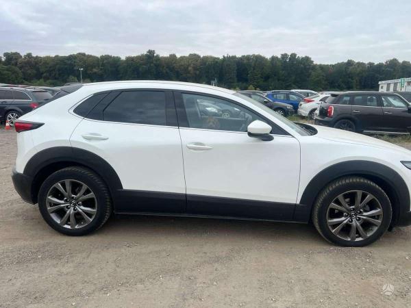 Белый Мазда CX-30 2021 в Каунас, объемом двигателя 2.00 л и пробегом 75 тыс. км за 21600 €, фото 4 на AUTOMOTO.COM.LV