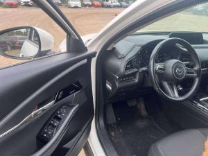 Balts Mazda CX-30 2021 Kauņa, ar dzinēja tilpumu 2.00 L un nobraukumu 75 tūkst. km par 21600 €, foto 10 vietnē AUTOMOTO.COM.LV