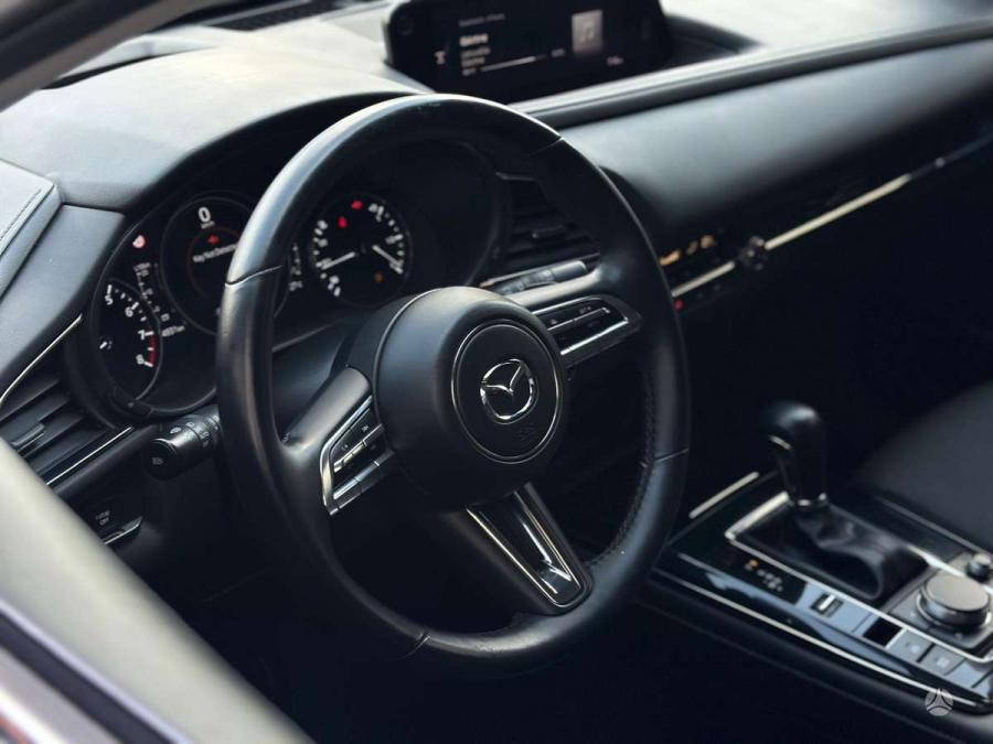 Balts Mazda CX-30 2021 Kauņa, ar dzinēja tilpumu 2.00 L un nobraukumu 76 tūkst. km par 20200 €, foto 13 vietnē AUTOMOTO.COM.LV