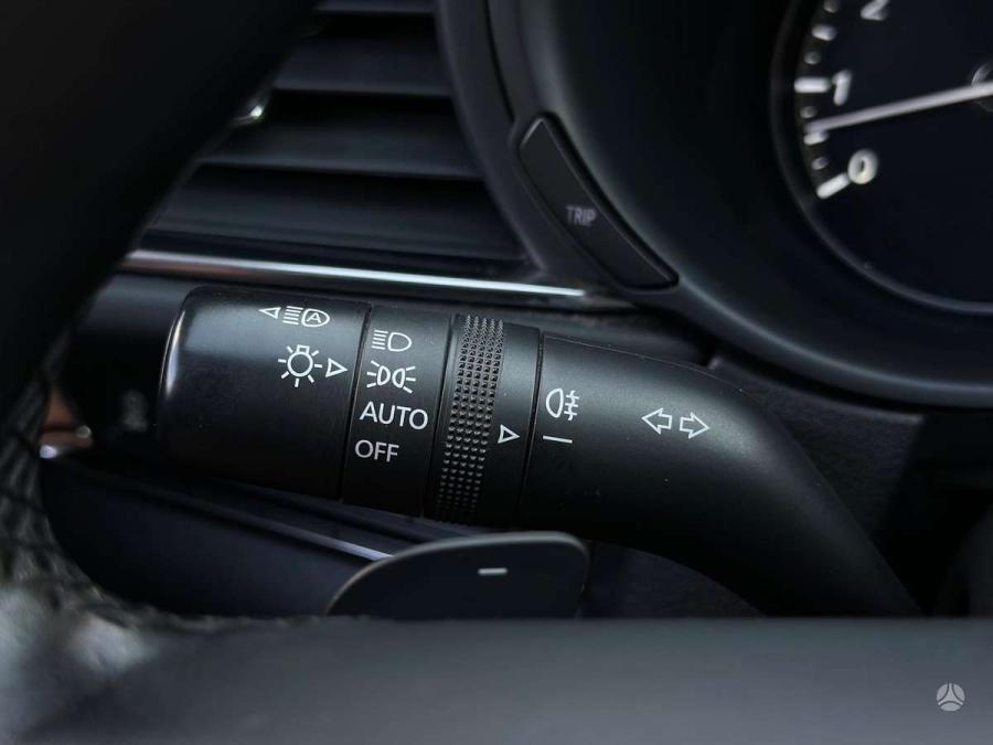 Balts Mazda CX-30 2021 Kauņa, ar dzinēja tilpumu 2.00 L un nobraukumu 76 tūkst. km par 20200 €, foto 17 vietnē AUTOMOTO.COM.LV