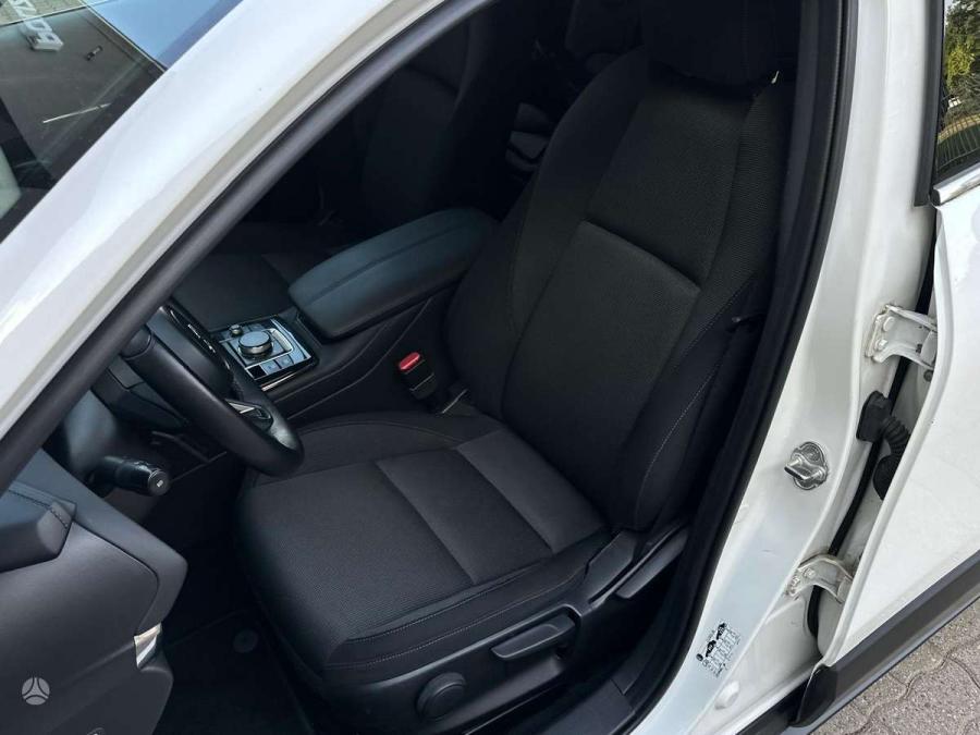 Balts Mazda CX-30 2021 Kauņa, ar dzinēja tilpumu 2.00 L un nobraukumu 76 tūkst. km par 20200 €, foto 32 vietnē AUTOMOTO.COM.LV