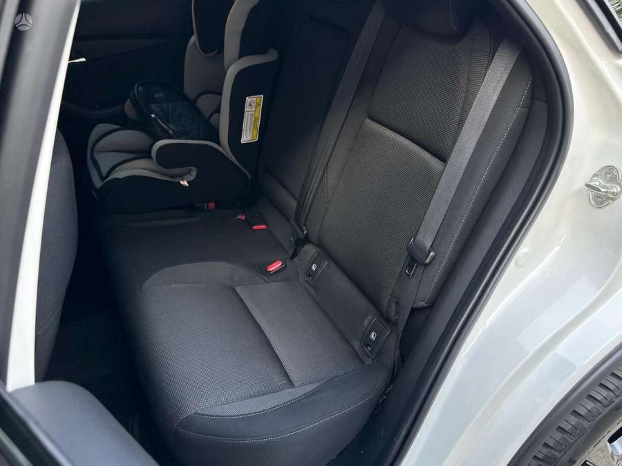 Balts Mazda CX-30 2021 Kauņa, ar dzinēja tilpumu 2.00 L un nobraukumu 76 tūkst. km par 20200 €, foto 34 vietnē AUTOMOTO.COM.LV
