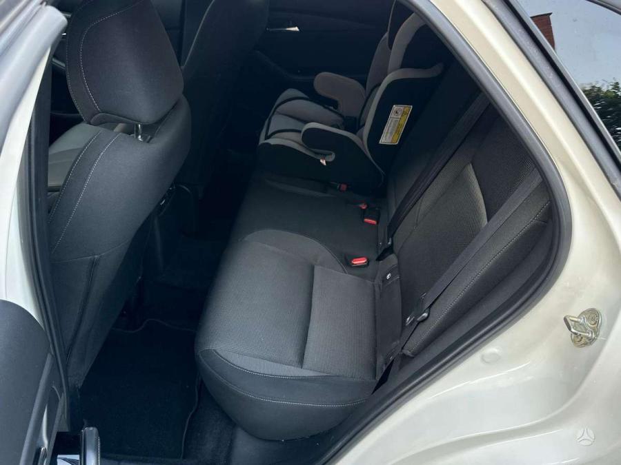 Balts Mazda CX-30 2021 Kauņa, ar dzinēja tilpumu 2.00 L un nobraukumu 76 tūkst. km par 20200 €, foto 35 vietnē AUTOMOTO.COM.LV