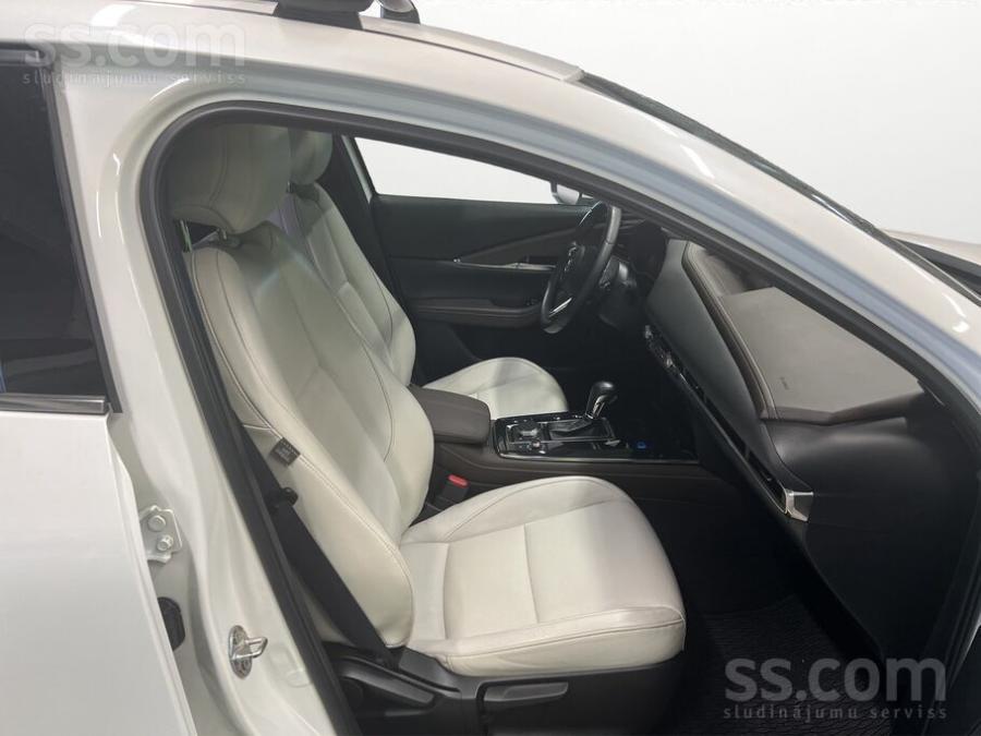 Белый Мазда CX-30 2021 в Рига, объемом двигателя 2.00 л и пробегом 140 тыс. км за 16990 €, фото 18 на AUTOMOTO.COM.LV