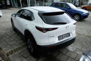 Белый Мазда CX-30 2023 в Каунас, объемом двигателя 2.00 л и пробегом 54 тыс. км за 28055 €, фото 3 на AUTOMOTO.COM.LV
