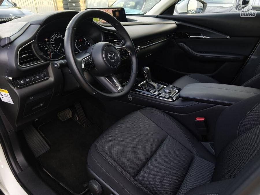 Balts Mazda CX-30 2026 Kauņa, ar dzinēja tilpumu 2.50 L un nobraukumu 6 tūkst. km par 28500 €, foto 10 vietnē AUTOMOTO.COM.LV