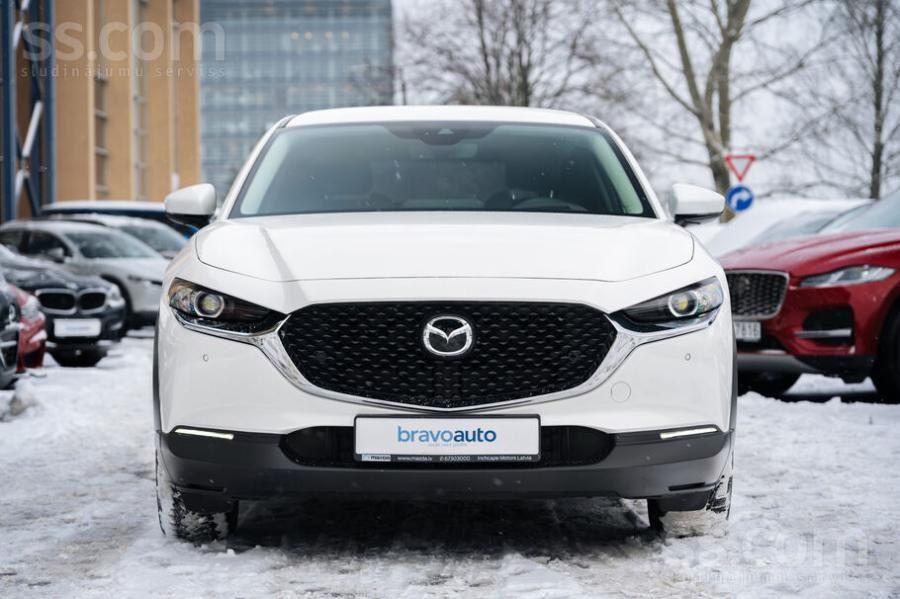 Белый Мазда CX-30 2020 в Рига, объемом двигателя 2.00 л и пробегом 49 тыс. км за 19490 €, фото 2 на AUTOMOTO.COM.LV