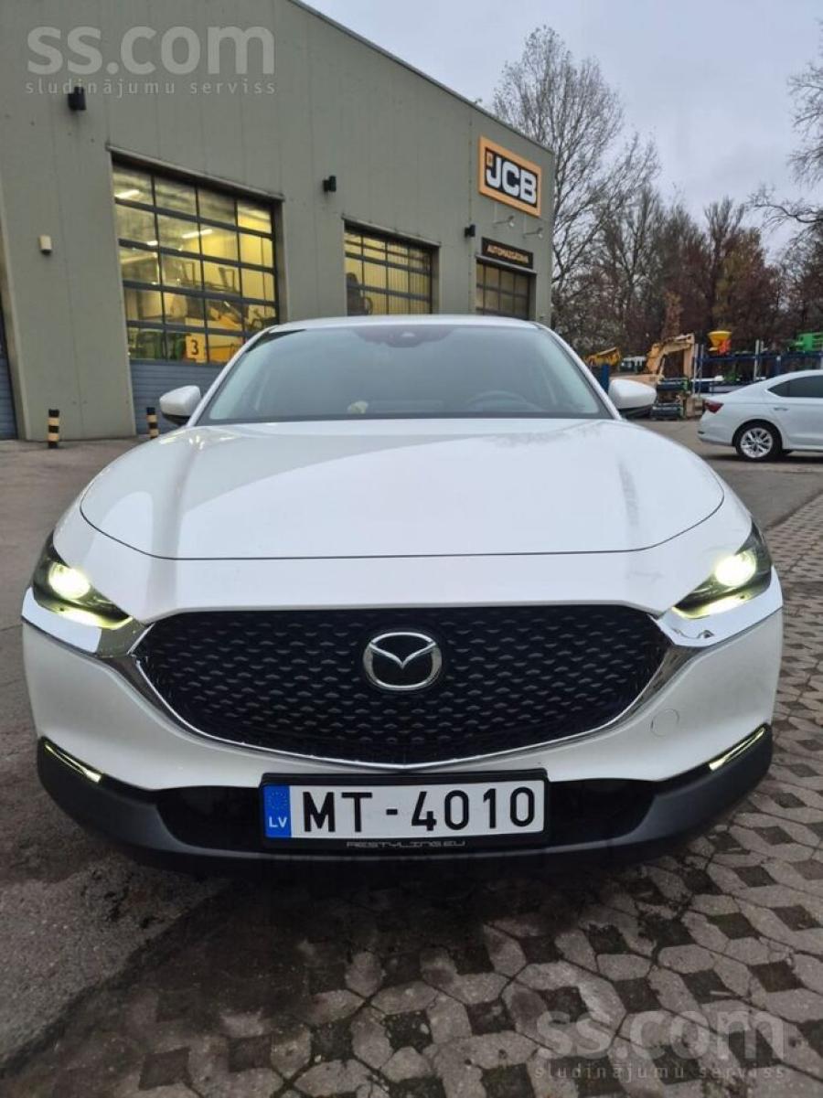 Balts Mazda CX-30 2021 Rīga, ar dzinēja tilpumu 2.00 L un nobraukumu 30 tūkst. km par 18500 €, foto 4 vietnē AUTOMOTO.COM.LV