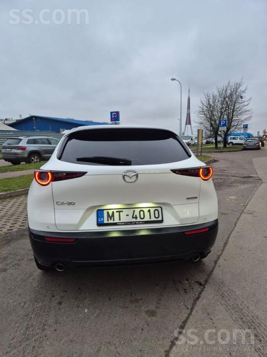 Balts Mazda CX-30 2021 Rīga, ar dzinēja tilpumu 2.00 L un nobraukumu 30 tūkst. km par 18500 €, foto 5 vietnē AUTOMOTO.COM.LV