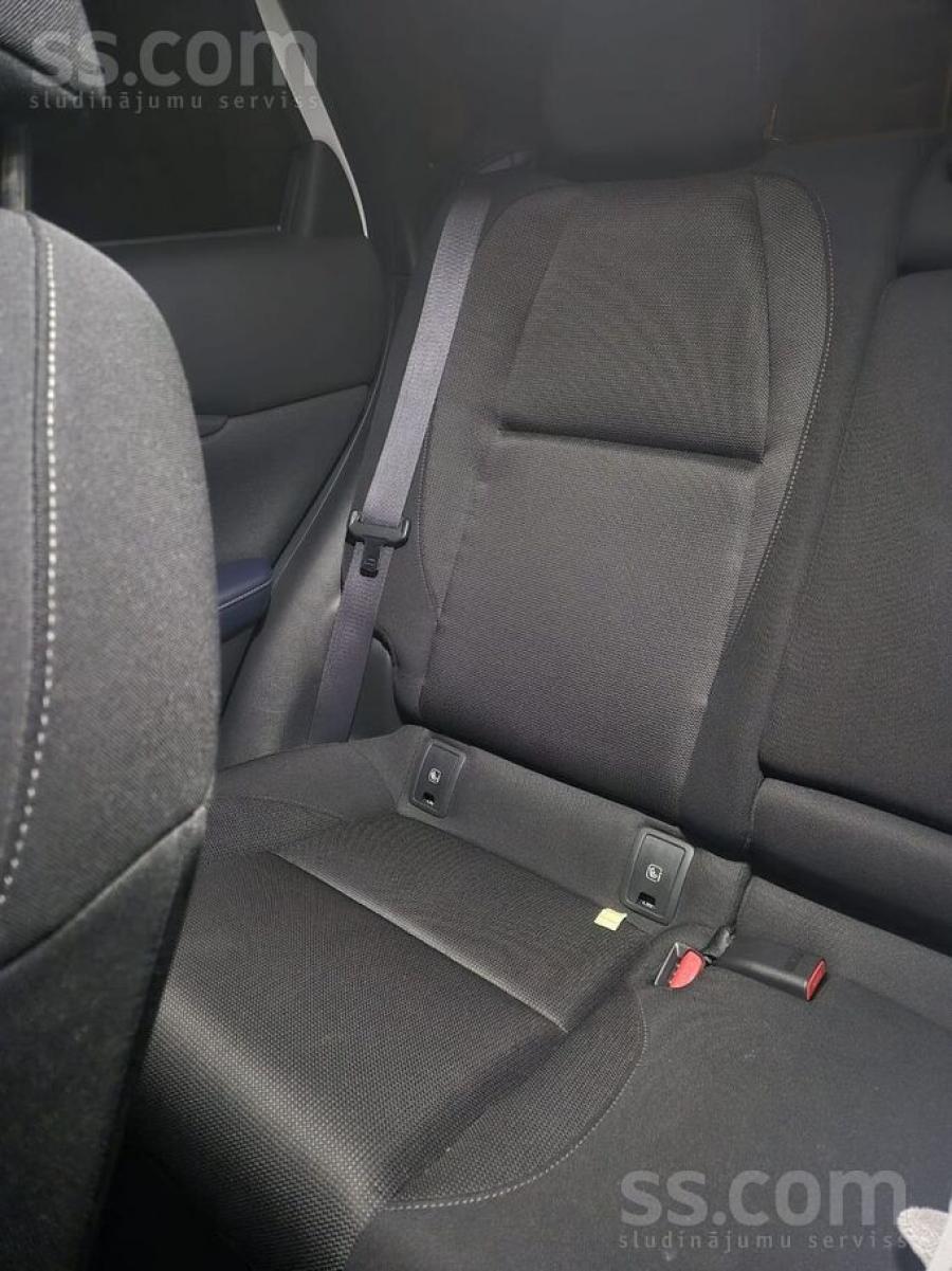 Balts Mazda CX-30 2021 Rīga, ar dzinēja tilpumu 2.00 L un nobraukumu 30 tūkst. km par 18500 €, foto 9 vietnē AUTOMOTO.COM.LV