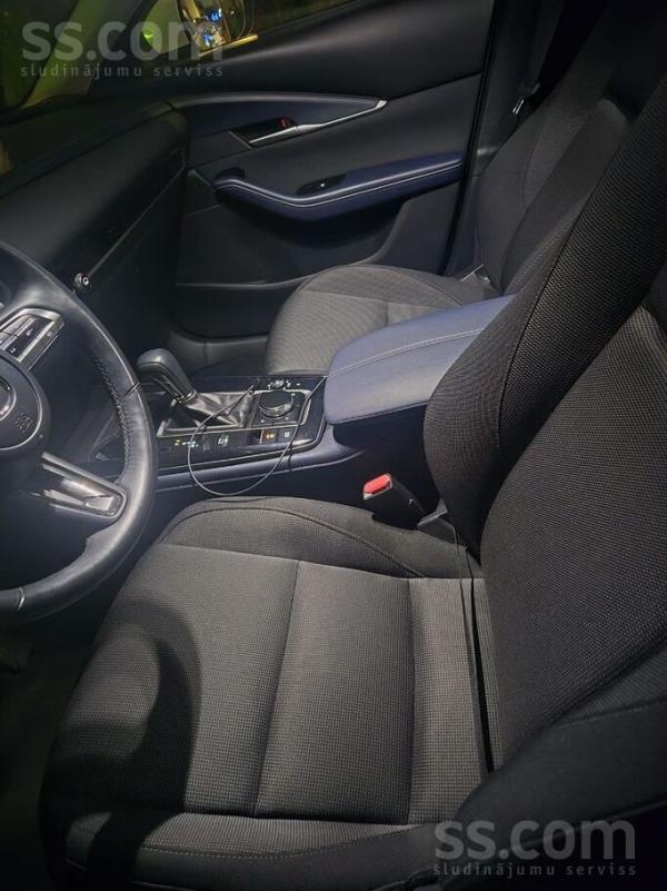 Balts Mazda CX-30 2021 Rīga, ar dzinēja tilpumu 2.00 L un nobraukumu 30 tūkst. km par 18500 €, foto 10 vietnē AUTOMOTO.COM.LV