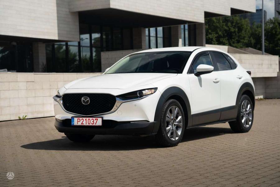 Balts Mazda CX-30 2021 Viļņa, ar dzinēja tilpumu 2.00 L un nobraukumu 238 tūkst. km par 13900 €, foto 4 vietnē AUTOMOTO.COM.LV