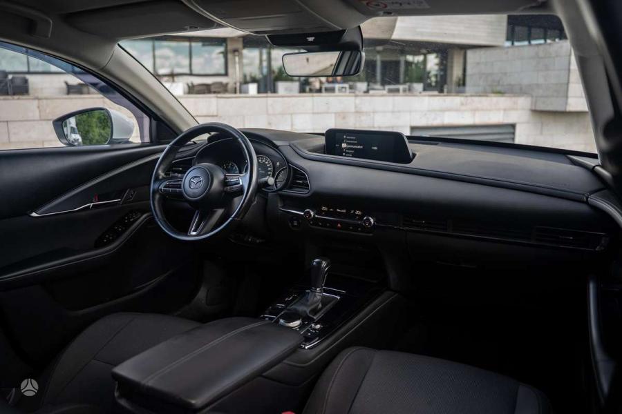 Balts Mazda CX-30 2021 Viļņa, ar dzinēja tilpumu 2.00 L un nobraukumu 238 tūkst. km par 13900 €, foto 14 vietnē AUTOMOTO.COM.LV