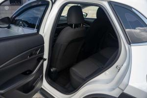 Balts Mazda CX-30 2021 Viļņa, ar dzinēja tilpumu 2.00 L un nobraukumu 238 tūkst. km par 13900 €, foto 18 vietnē AUTOMOTO.COM.LV