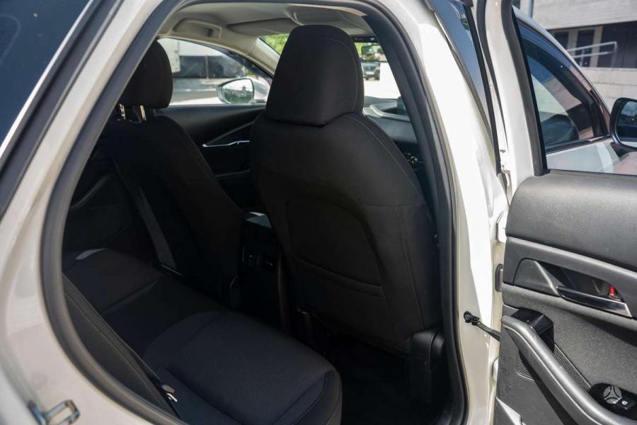 Balts Mazda CX-30 2021 Viļņa, ar dzinēja tilpumu 2.00 L un nobraukumu 238 tūkst. km par 13900 €, foto 20 vietnē AUTOMOTO.COM.LV
