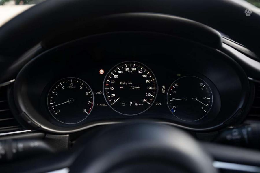 Balts Mazda CX-30 2021 Viļņa, ar dzinēja tilpumu 2.00 L un nobraukumu 238 tūkst. km par 13900 €, foto 22 vietnē AUTOMOTO.COM.LV