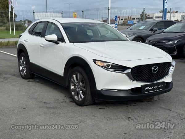 White Mazda CX-30 2020 in Tallinn, with an engine capacity of 2.00 L and mileage of 109 thousand km for 19990 €, photo 4 on AUTOMOTO.COM.LV