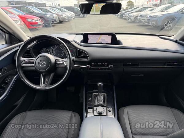 White Mazda CX-30 2020 in Tallinn, with an engine capacity of 2.00 L and mileage of 109 thousand km for 19990 €, photo 7 on AUTOMOTO.COM.LV