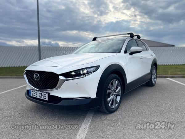 Balts Mazda CX-30 2021 Tallina, ar dzinēja tilpumu 2.00 L un nobraukumu 65 tūkst. km par 22880 €, foto 1 vietnē AUTOMOTO.COM.LV