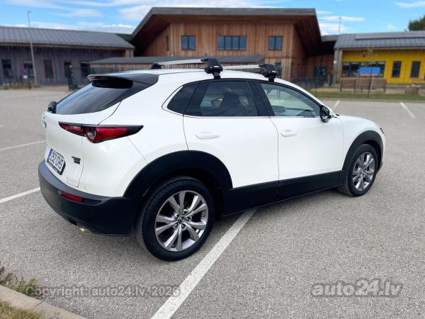 Balts Mazda CX-30 2021 Tallina, ar dzinēja tilpumu 2.00 L un nobraukumu 65 tūkst. km par 22880 €, foto 3 vietnē AUTOMOTO.COM.LV
