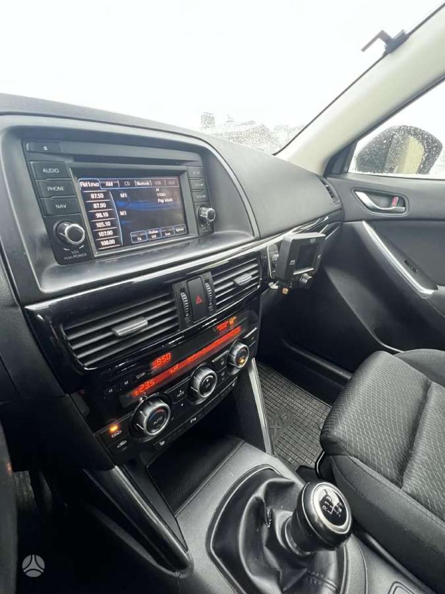 Black Mazda CX-5 2012 in Kaunas, with an engine capacity of 2.19 L and mileage of 212 thousand km for 6400 €, photo 9 on AUTOMOTO.COM.LV