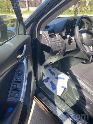 Melns Mazda CX-5 2013 Daugavpils, ar dzinēja tilpumu 2.20 L un nobraukumu 238 tūkst. km par 7200 €, foto 4 vietnē AUTOMOTO.COM.LV