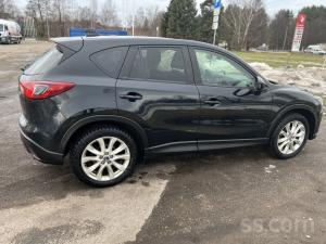 Черный Мазда СХ-5 2013 в Рига, объемом двигателя 2.20 л и пробегом 158 тыс. км за 10000 €, фото 5 на AUTOMOTO.COM.LV