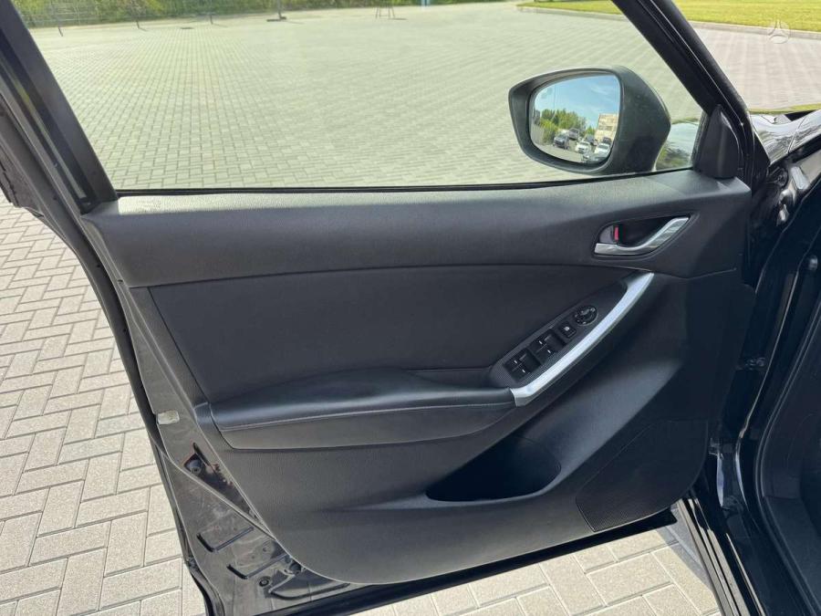 Melns Mazda CX-5 2013 Telšiai, ar dzinēja tilpumu 2.19 L un nobraukumu 239 tūkst. km par 6300 €, foto 18 vietnē AUTOMOTO.COM.LV