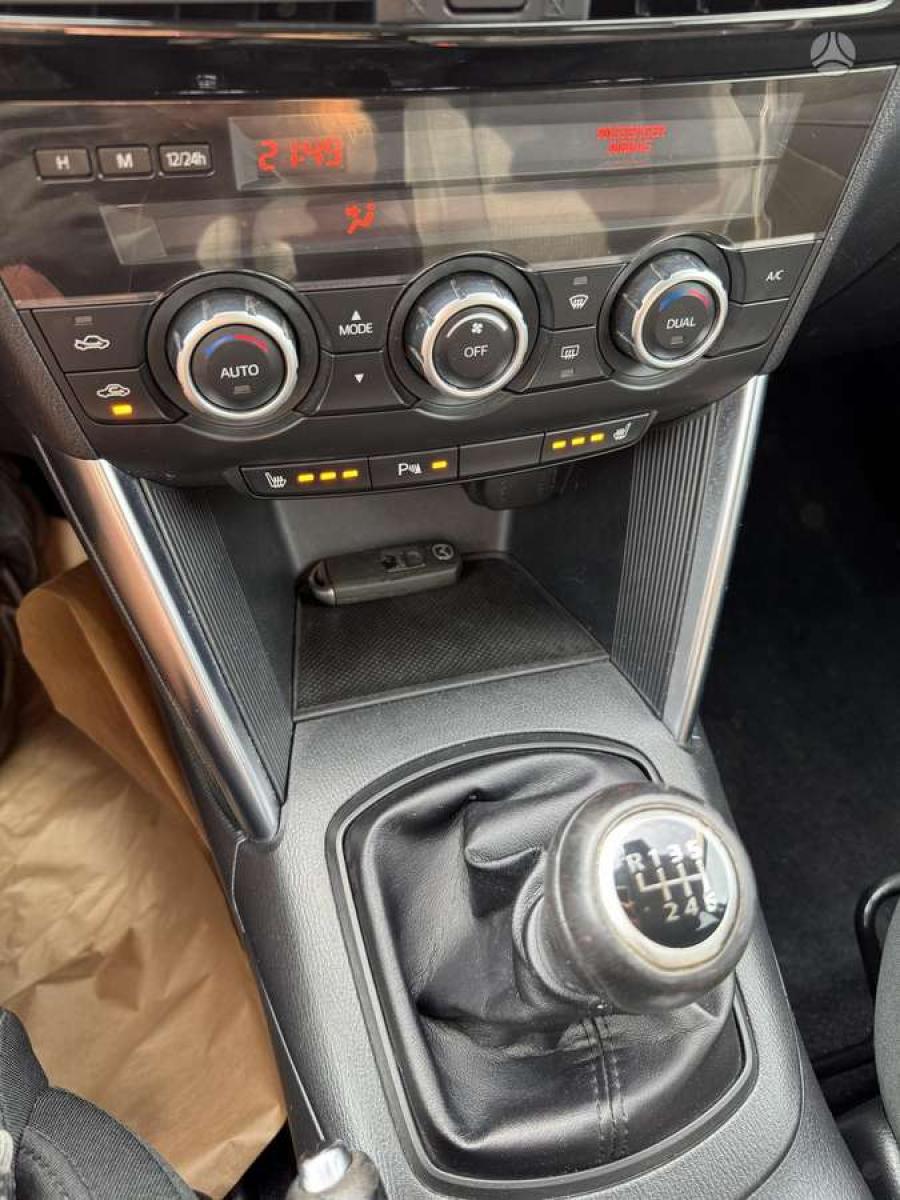 Melns Mazda CX-5 2013 Telšiai, ar dzinēja tilpumu 2.19 L un nobraukumu 239 tūkst. km par 6300 €, foto 30 vietnē AUTOMOTO.COM.LV