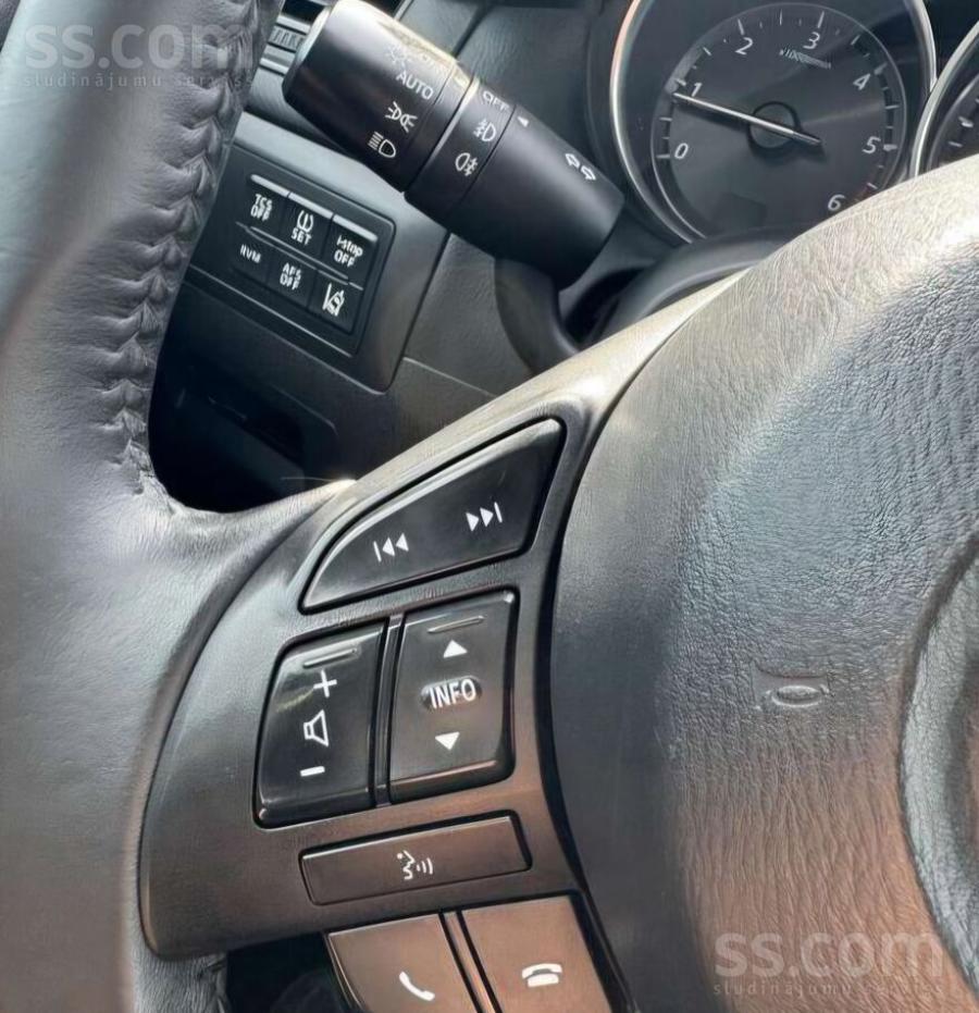 Melns Mazda CX-5 2013 Telšiai, ar dzinēja tilpumu 2.20 L un nobraukumu 239 tūkst. km par 6290 €, foto 22 vietnē AUTOMOTO.COM.LV