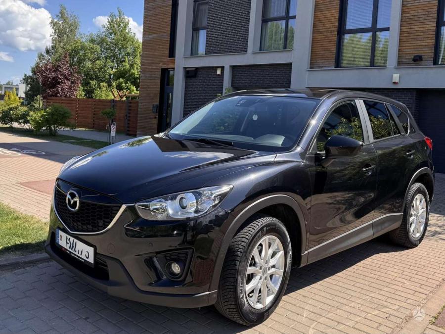 Black Mazda CX-5 2013 in Vilnius, with an engine capacity of 2.19 L and mileage of 238 thousand km for 4000 €, photo 1 on AUTOMOTO.COM.LV