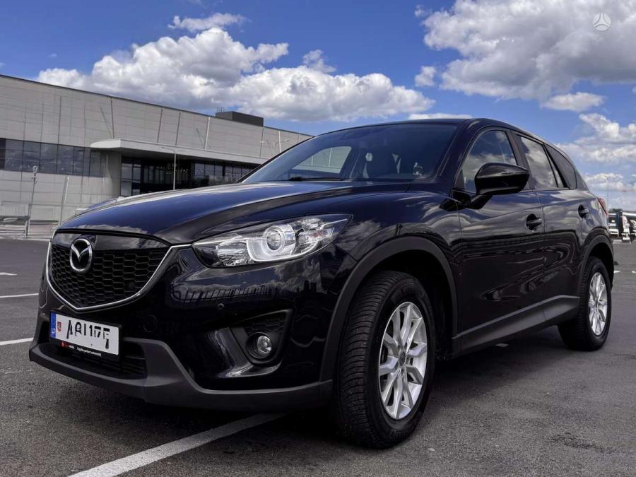 Black Mazda CX-5 2013 in Vilnius, with an engine capacity of 2.19 L and mileage of 238 thousand km for 4000 €, photo 8 on AUTOMOTO.COM.LV
