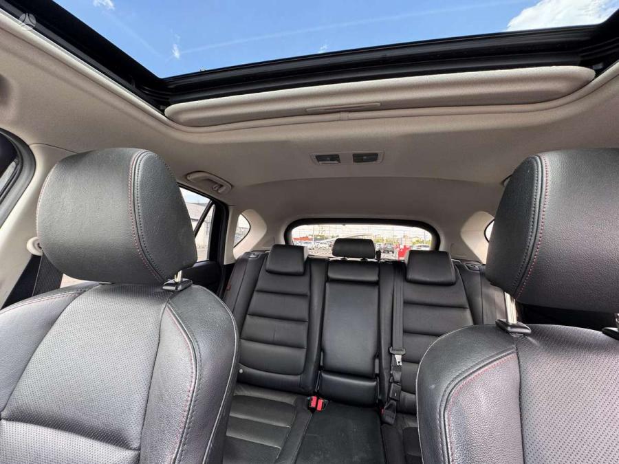 Black Mazda CX-5 2013 in Vilnius, with an engine capacity of 2.19 L and mileage of 238 thousand km for 4000 €, photo 17 on AUTOMOTO.COM.LV