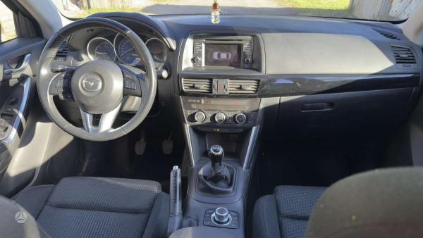 Melns Mazda CX-5 2013 Šakiai, ar dzinēja tilpumu 2.19 L un nobraukumu 105 tūkst. km par 5400 €, foto 9 vietnē AUTOMOTO.COM.LV