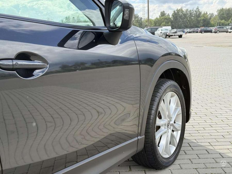 Black Mazda CX-5 2013 in Marijampole, with an engine capacity of 2.19 L and mileage of 226 thousand km for 5500 €, photo 10 on AUTOMOTO.COM.LV