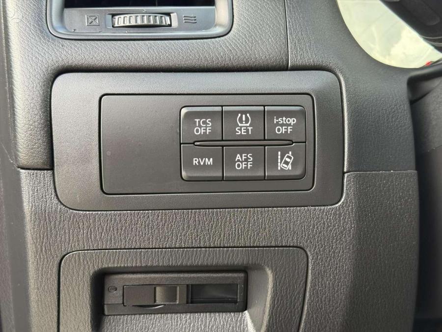 Black Mazda CX-5 2013 in Marijampole, with an engine capacity of 2.19 L and mileage of 226 thousand km for 5500 €, photo 25 on AUTOMOTO.COM.LV