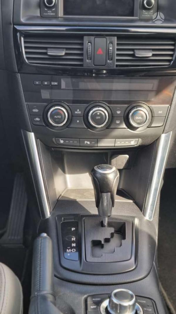 Melns Mazda CX-5 2013 Tauragė, ar dzinēja tilpumu 2.19 L un nobraukumu 151 tūkst. km par 6900 €, foto 11 vietnē AUTOMOTO.COM.LV