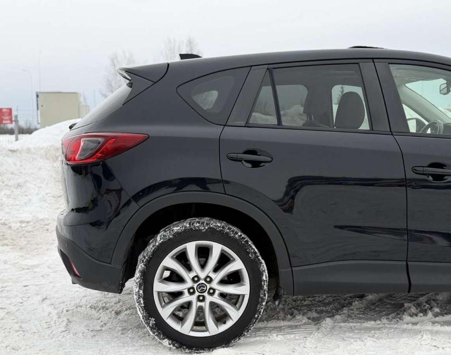 Black Mazda CX-5 2014 in Taurage, with an engine capacity of 2.19 L and mileage of 181 thousand km for 7600 €, photo 11 on AUTOMOTO.COM.LV