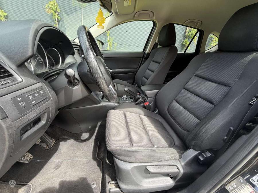 Melns Mazda CX-5 2014 Viļņa, ar dzinēja tilpumu 2.19 L un nobraukumu 300 tūkst. km par 6500 €, foto 15 vietnē AUTOMOTO.COM.LV
