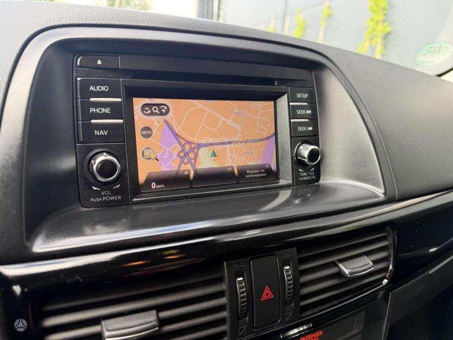 Melns Mazda CX-5 2014 Viļņa, ar dzinēja tilpumu 2.19 L un nobraukumu 300 tūkst. km par 6500 €, foto 20 vietnē AUTOMOTO.COM.LV