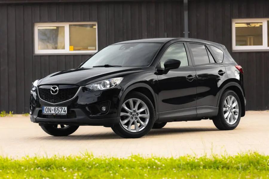 Black Mazda CX-5 2014 in Jelgava, with an engine capacity of 2.20 L and mileage of 207 thousand km for 9900 €, photo 1 on AUTOMOTO.COM.LV