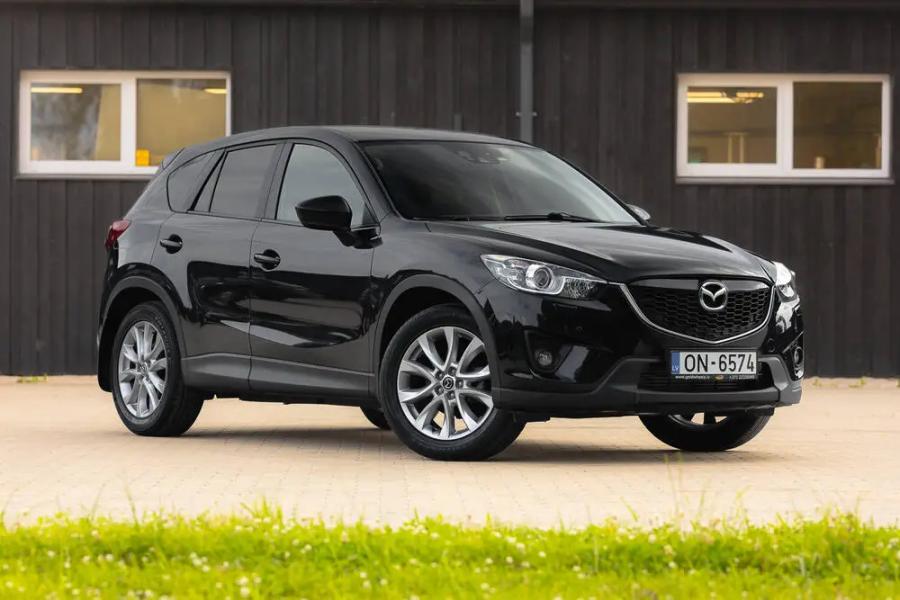 Black Mazda CX-5 2014 in Jelgava, with an engine capacity of 2.20 L and mileage of 207 thousand km for 9900 €, photo 3 on AUTOMOTO.COM.LV
