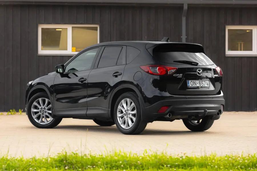 Black Mazda CX-5 2014 in Jelgava, with an engine capacity of 2.20 L and mileage of 207 thousand km for 9900 €, photo 5 on AUTOMOTO.COM.LV