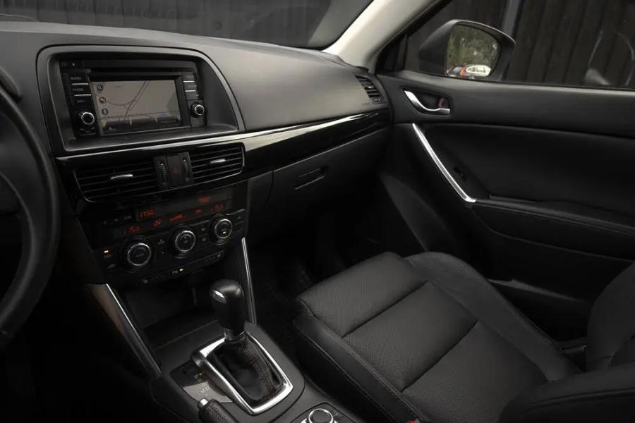 Black Mazda CX-5 2014 in Jelgava, with an engine capacity of 2.20 L and mileage of 207 thousand km for 9900 €, photo 12 on AUTOMOTO.COM.LV