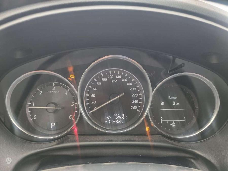 Black Mazda CX-5 2014 in Taurage, with an engine capacity of 2.19 L and mileage of 217 thousand km for 3950 €, photo 18 on AUTOMOTO.COM.LV