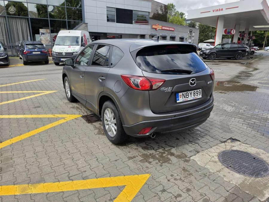 Melns Mazda CX-5 2014 Viļņa, ar dzinēja tilpumu 2.19 L un nobraukumu 235 tūkst. km par 3400 €, foto 17 vietnē AUTOMOTO.COM.LV