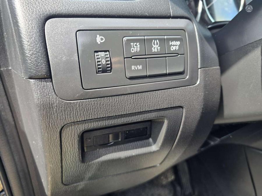 Melns Mazda CX-5 2014 Kauņa, ar dzinēja tilpumu 2.19 L un nobraukumu 198 tūkst. km par 7700 €, foto 9 vietnē AUTOMOTO.COM.LV