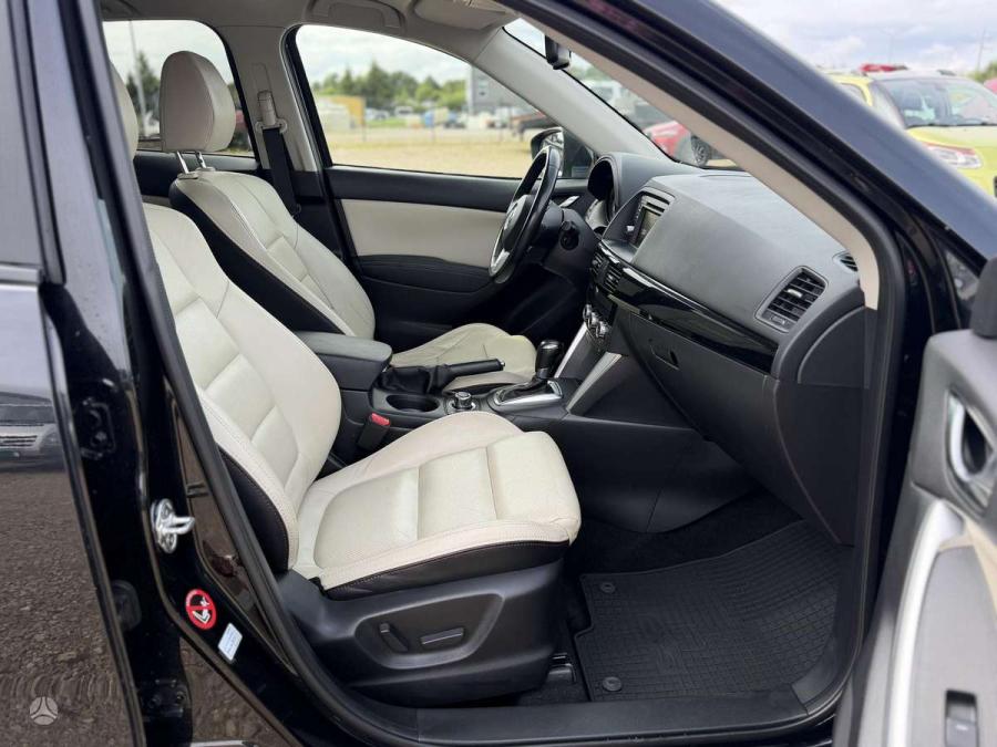 Melns Mazda CX-5 2014 Šauļi, ar dzinēja tilpumu 2.19 L un nobraukumu 231 tūkst. km par 6100 €, foto 16 vietnē AUTOMOTO.COM.LV