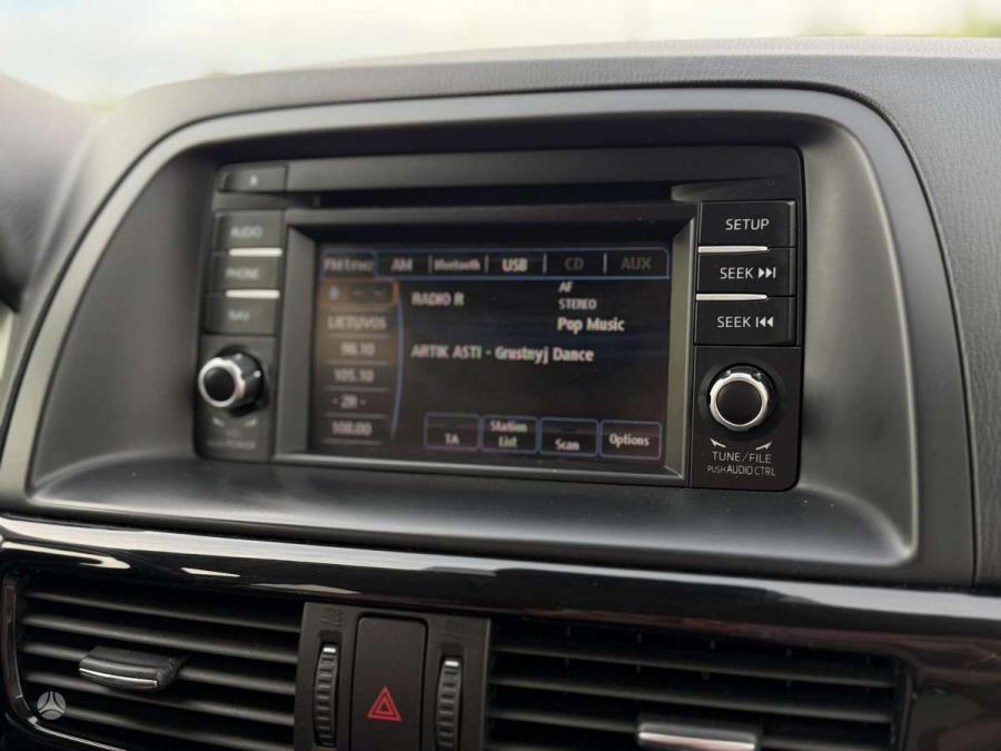 Melns Mazda CX-5 2014 Šauļi, ar dzinēja tilpumu 2.19 L un nobraukumu 231 tūkst. km par 6100 €, foto 23 vietnē AUTOMOTO.COM.LV